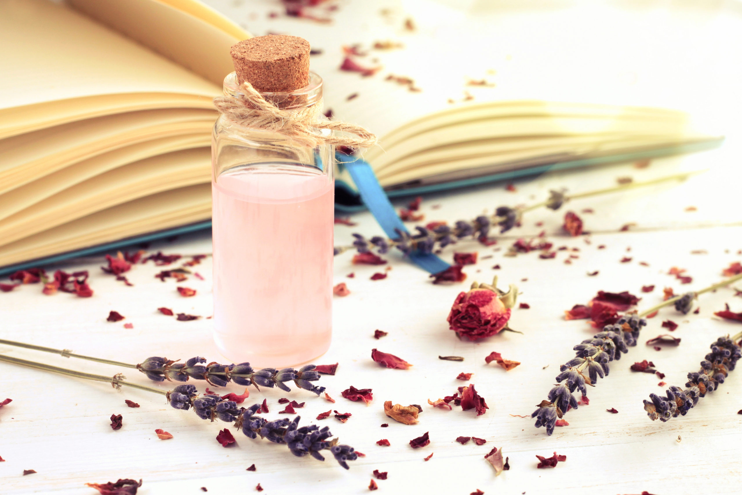 Aromatherapie im Alltag und Haushalt nutzen - Permanent Cosmetic
